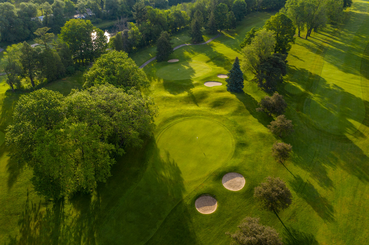 How Drones are Revolutionizing Golf Club Marketing
